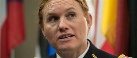 Us Army Explains How To Respond When A Soldier Questions Showering With ‘a Female Who Has Male