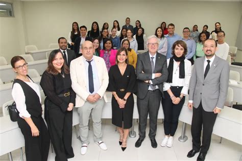 Escuela De Derecho Realiza Diálogo Académico Sobre Las Cumbres Prensa