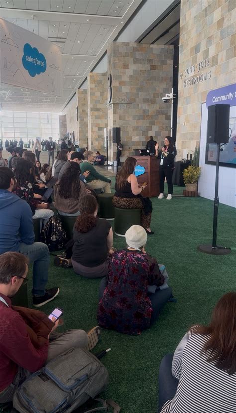 Salesforce Flowbuilder Automation Techspeaker Womenintech Lívia