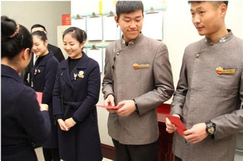 人文管理系实习学生喜获浙江上虞雷迪森万锦大酒店 服务之星称号