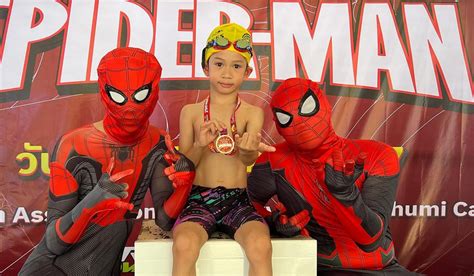 รวมรูปภาพของ ปรบมือรัวๆ น้องโพธิ์ ลูกชาคริต แข่งว่ายน้ำสนามใหญ่ครั้งแรก คว้ามา 2 เหรียญเลย รูป