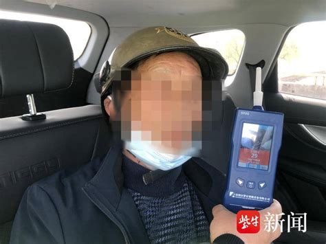 男子酒驾被查，为免费啤酒“买了单”朱某摩托车检查