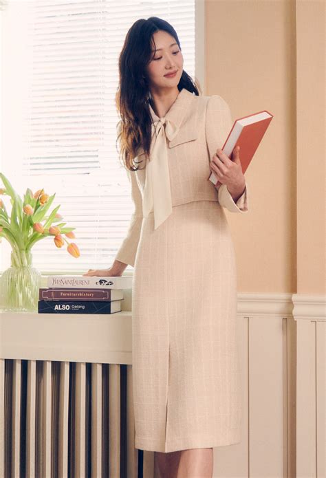 제이제이지고트 Jj지고트 타이넥 메탈사 재킷 원피스 Light Beige Gp2p0op211 위시버킷