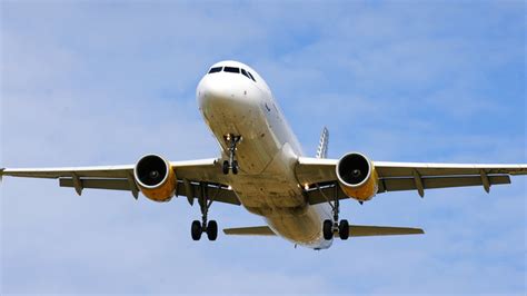 Medio De Transporte Bilder Stock Fotos And Videos Adobe Stock