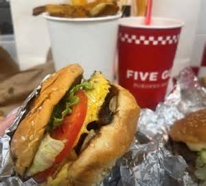 [뉴스속 기업]美 3대 버거 파이브가이즈 쉐이크쉑과 한국서 한판 승부 아시아경제