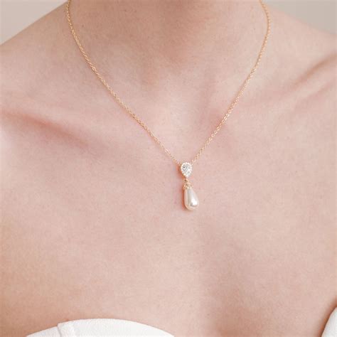 Noemi I Teardrop Pearl Necklace Gold Vintage Inspired Necklace