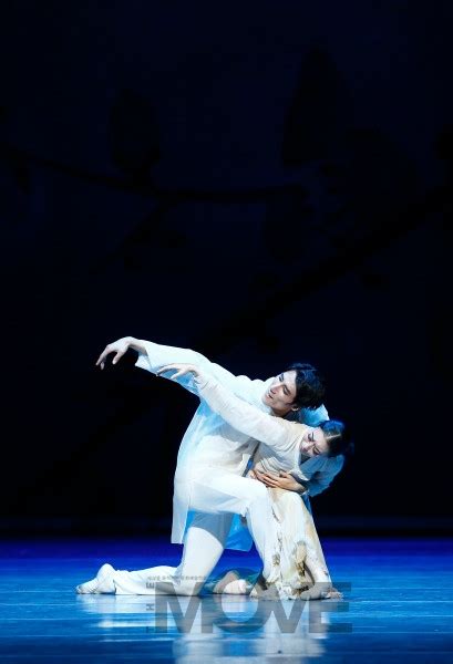 발레리나 강미선 브누아 드 라 당스 최우수 여성무용수상 수상 월간 더무브 The Move