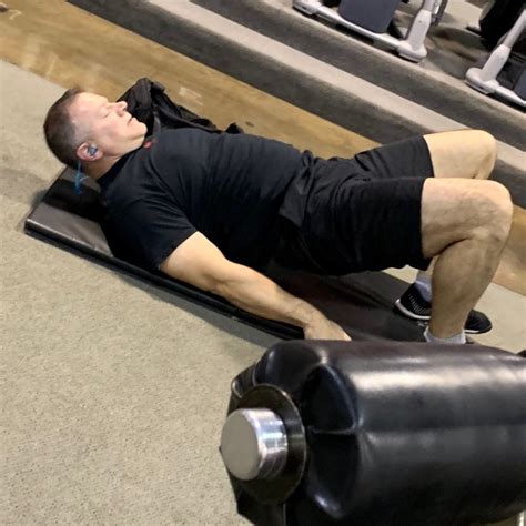 Daddies On The Go — Focused Beefy Gym Daddy Working On His Core And