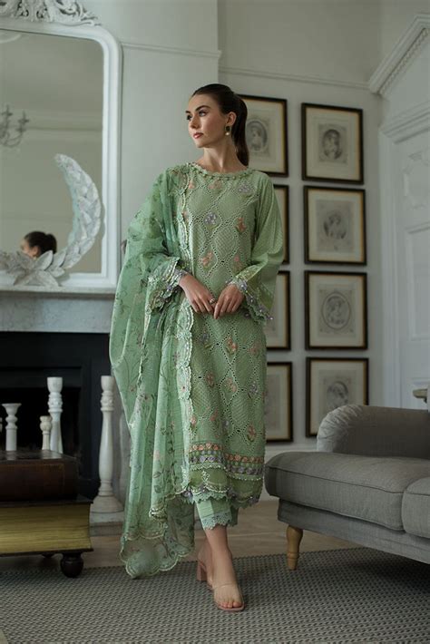 Sobia Nazir Luxury Lawn Collection 2024 Design 2a Yourlibaas