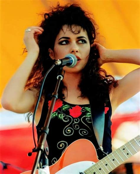 30 Fascinating Photos Of Susanna Hoffs Of The Bangles In The 1980s