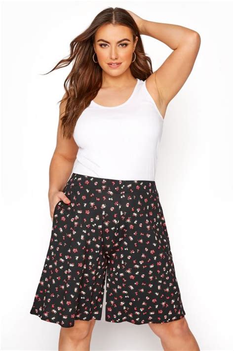 Plus Size Shorts Womens Plus Size Shorts Yours Clothing