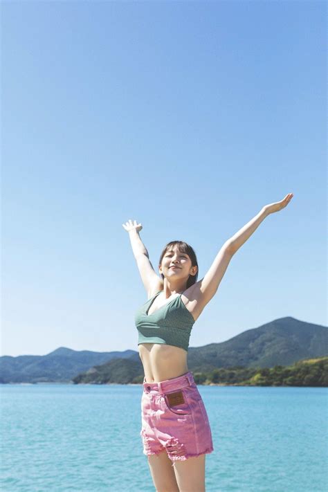 Pin by RUI on Riho Yoshioka吉岡里帆 Swimsuit fashion Women Asian model
