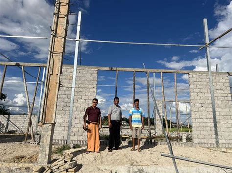 နမ့်ခမ်းမြို့နယ် မန့်ဟောင်းကျေးရွာ၌ Vdp စီမံကိန်းဖြင့် ဘက်စုံသုံးခန်းမတည်ဆောက်နေမှု အခြေအနေအား