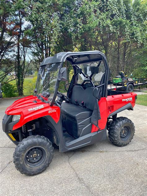 2022 Tracker 4x4 Side X Side 500s