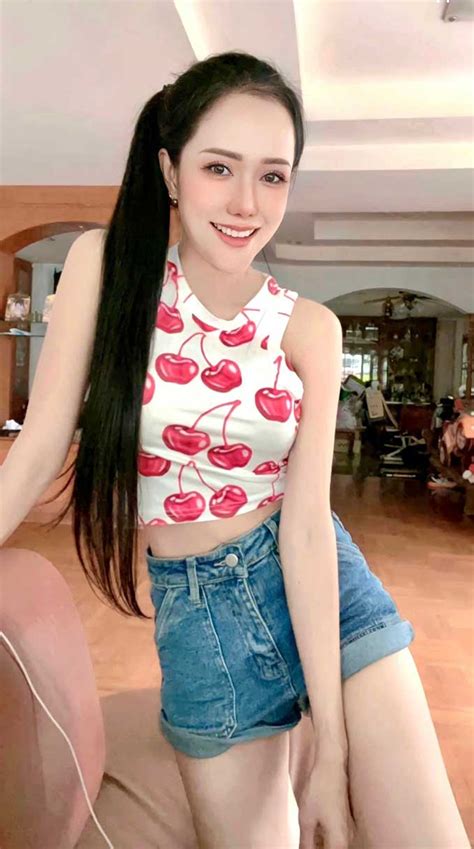 เปิดวาร์ป น้อง Avalyn Newz นางแบบงานดีสุดเซ็กซี่เร้าใจเต็ม 10 ไม่มีหัก