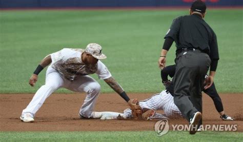 아웃이야 네이트 스포츠