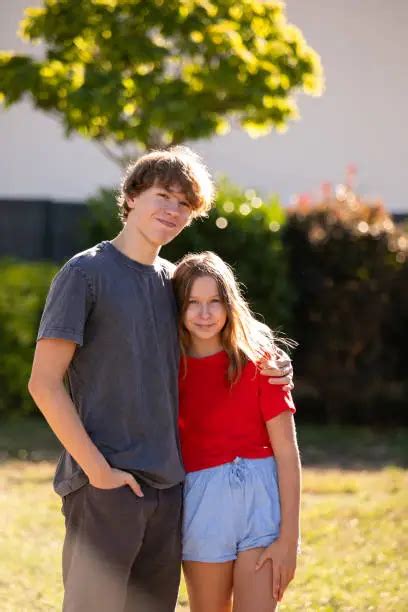 Brother Sister Sexy Pictures Download Free Images On Unsplash