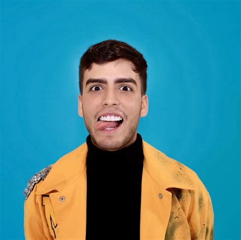 Mi Papá Revisando 😂 Asi Fue Mi Papá Revisando El Cel De Mi Mamá Despues De Irse De Viaje 😂