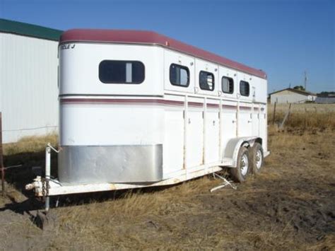 1986 Circle J Horse Trailer