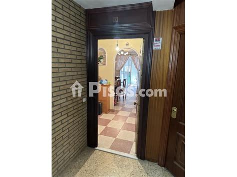 Piso En Venta En Avenida De Magdalena Sofía De Barat 90 En Ciudad Del Aljarafe Por 110000