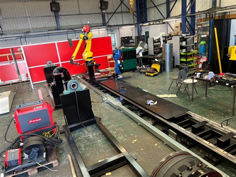 Roboticwelding Robotics Weldingautomation Ukmanufacturing Ukmfg Fraser Reid