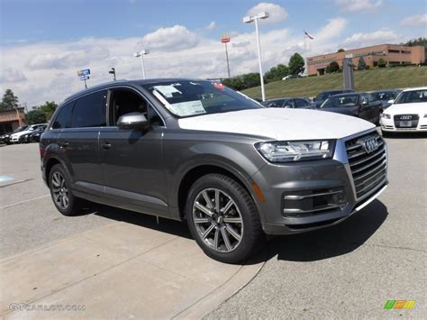 Graphite Gray Metallic 2017 Audi Q7 30t Quattro Premium Plus Exterior