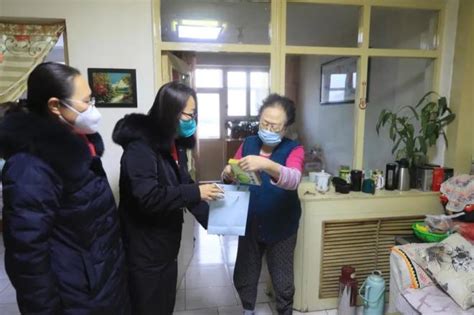 【城事】回民区为辖区重点人群发放“爱心医药包”澎湃号·政务澎湃新闻 The Paper