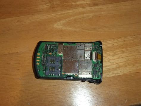Mobile Decision Disassembling Motorola Startac 130