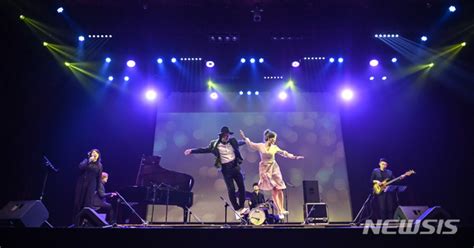 온라인으로 만나는 청년 예술가 무대 수창청춘극장