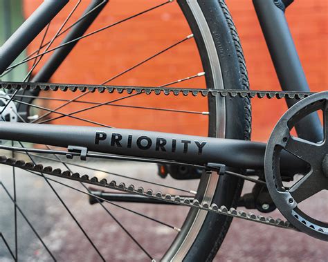 Urban Commuter Bike Priority Classic Plus Gotham Edition Priority