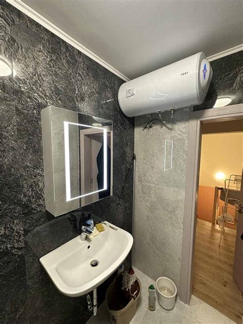 Монтаж на бойлери вградени казанчета душове душ кабини и всякакви аксесоари КОЛАРОВ БИЛД