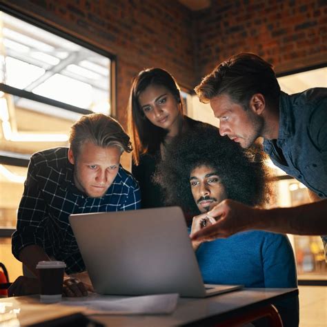how to create successful ambassador programs [step by step guide]