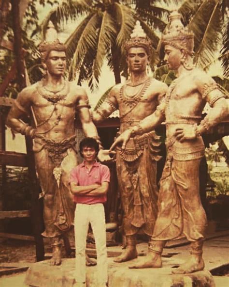 พระบรมราชานุสาวรีย์สามกษัตริย์ เชียงใหม่ที่คุณไม่เคยเห็น Facebook