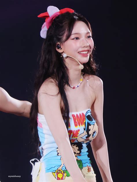 Aespa Karina終於有番條乳溝！ Lihkg 討論區