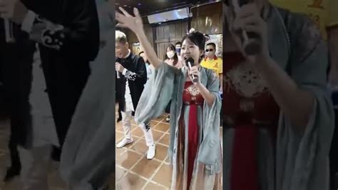 這個午夜香吻有嗨😆 Youtube