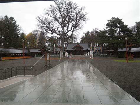 旭川市北海道護国神社御創祀百年記念碑