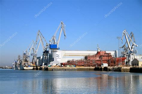 Astillero Navantia De San Fernando Cádiz — Foto Editorial De Stock
