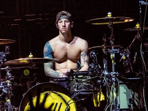 Pin By On Josh Dun Twenty One Pilots The Twenties Josh Dun
