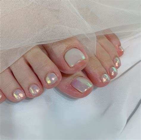 21 Edgy Toe Nail Ideas To Wear Right Now Styleoholic