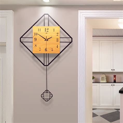 店铺挂表最吉位置图片 商铺挂钟位置 吉房出售图片配图 第2页 大山谷图库