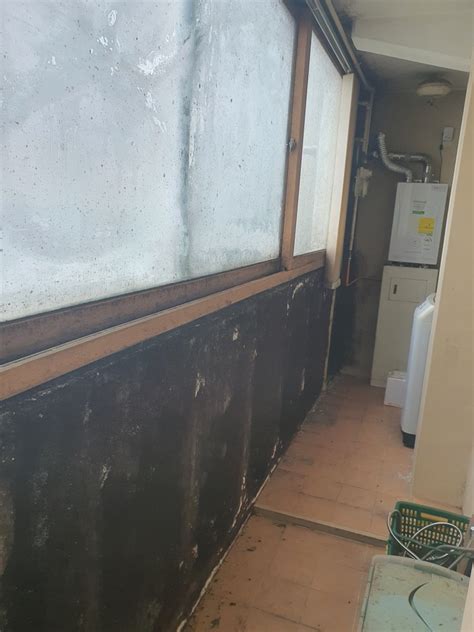 홈클리닝 발코니 곰팡이 제거 전 작업갤러리 삼천리클린