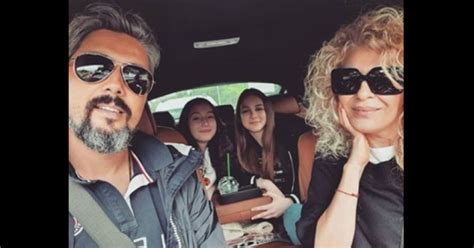 Ето го малкият рай на Гала и Стефан където празнуваха с всички деца зетьове и сватята СНИМКИ