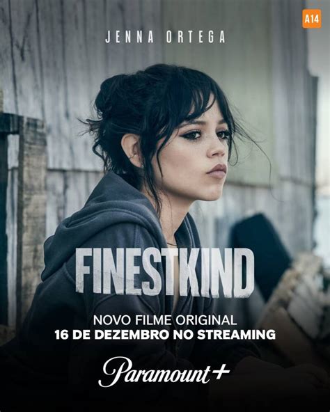 ‘finestkind Jenna Ortega E Tommy Lee Jones Estampam Os Cartazes