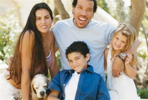 Who Is Lionel Richies Ex Wife Diane Alexander Wiki Bio Age Married