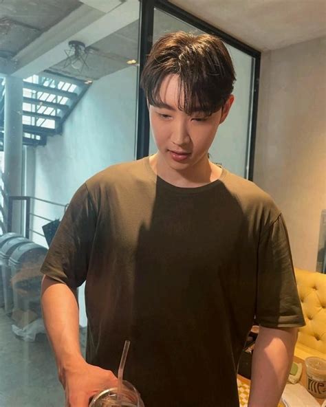 Tabber Korean Artist People Rnb