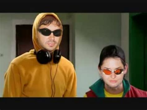 Создать мем че то я очкую славик наша раша славик и димон в москве даеш молодеж Картинки