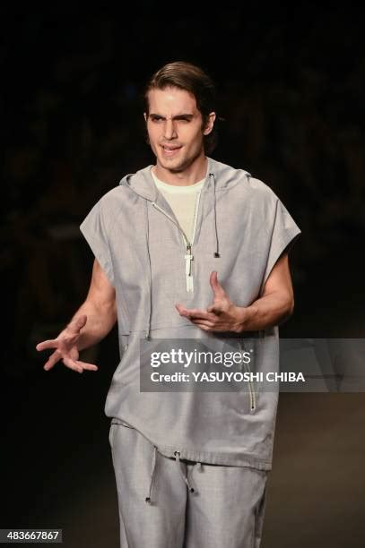 32 Fiuk Singer Photos And High Res Pictures Getty Images