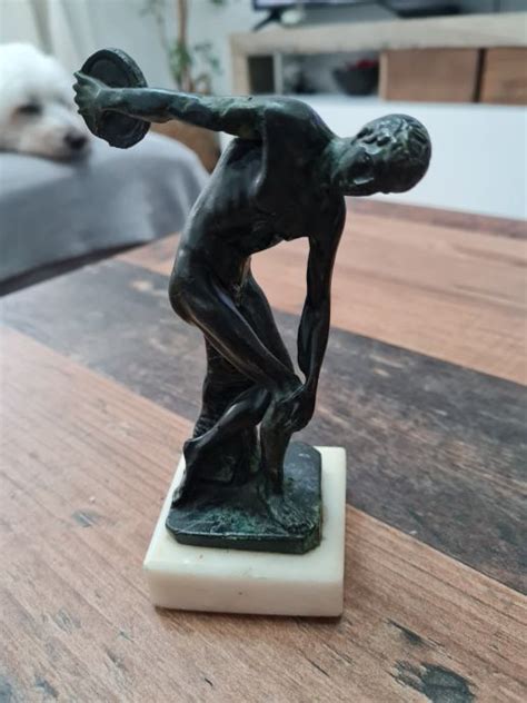 Stara Skulptura Bacač Diska Stara Skulptura Bacač Diska