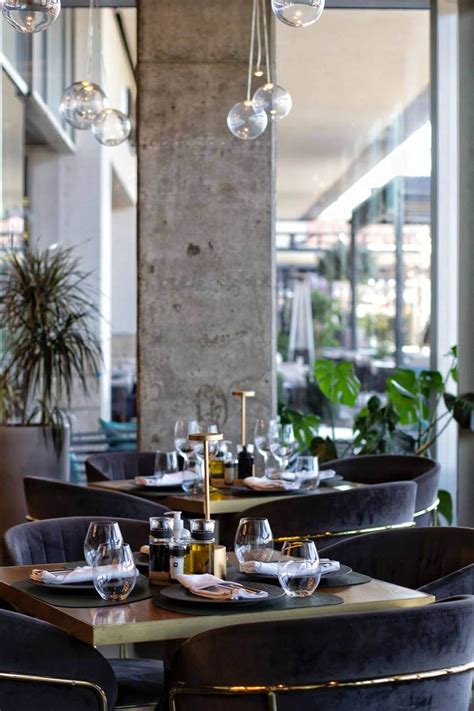 Momi Restoran Tc Galerija Rezervacije 066222 151 Restorani Beograd