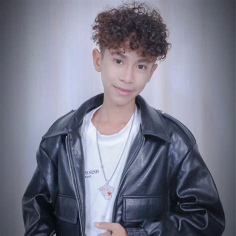 មកទៀតហើយ 😂 រក្សា ក្មេង តូច Facebook